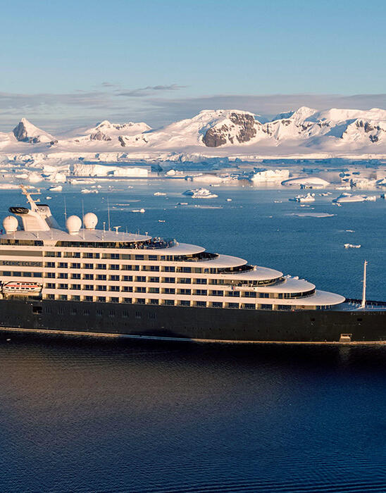 Antarctica by Helicopter | Windrose